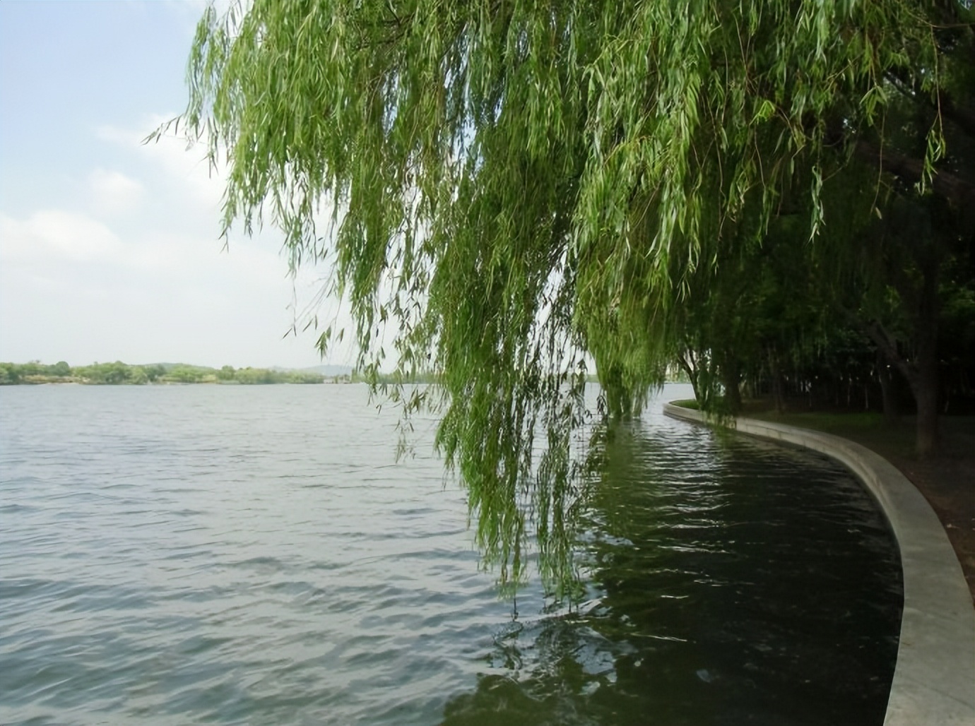 Lakes and Mountains Contrasting - Suzhou Shihu Scenic Spot (7) - iNEWS