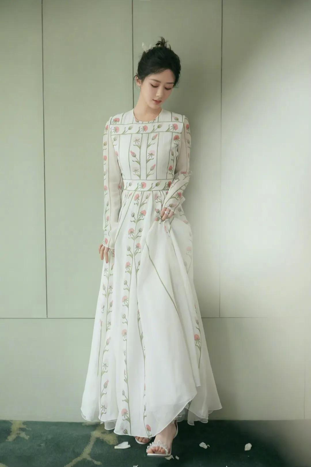 Yang Zibai's big picture of jasmine - iMedia