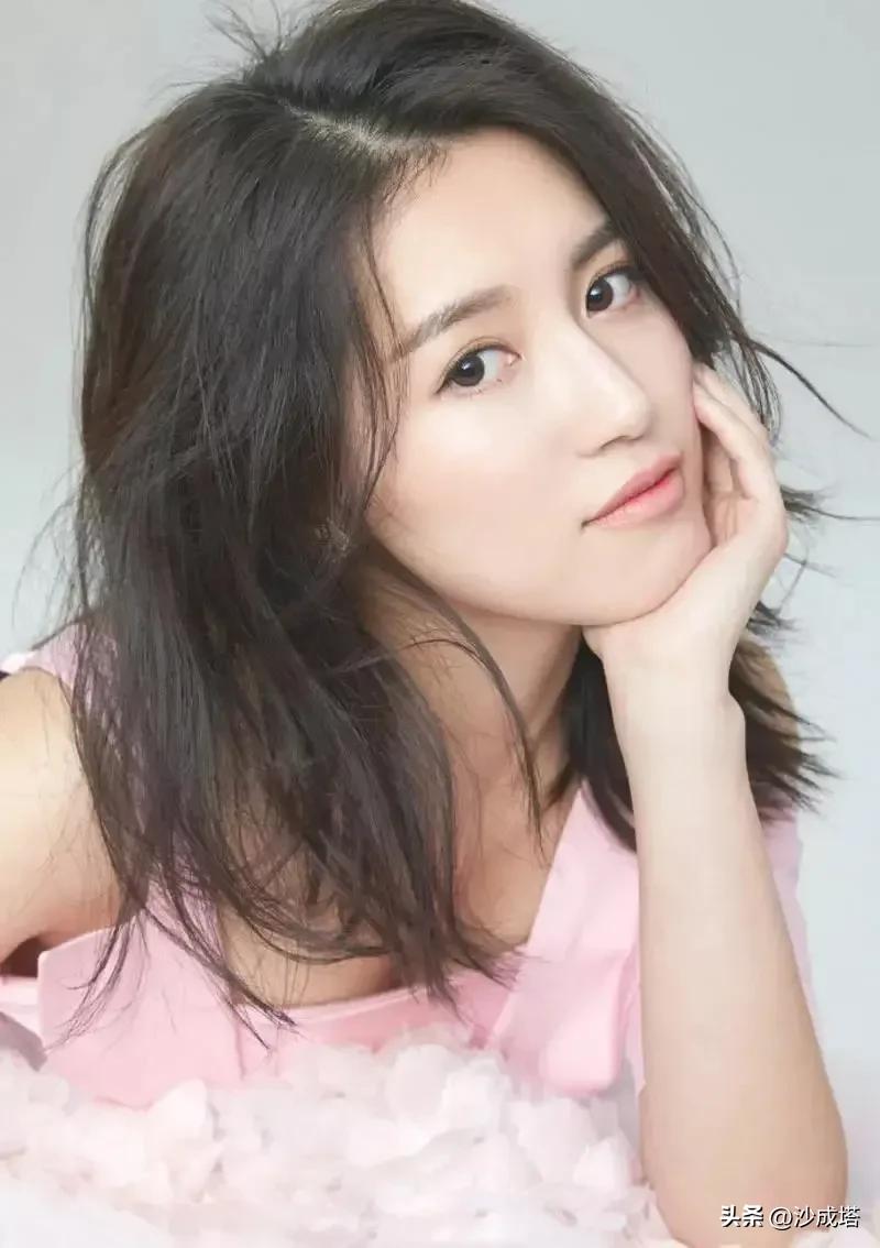 Sexy and charming Su Qing - iMedia