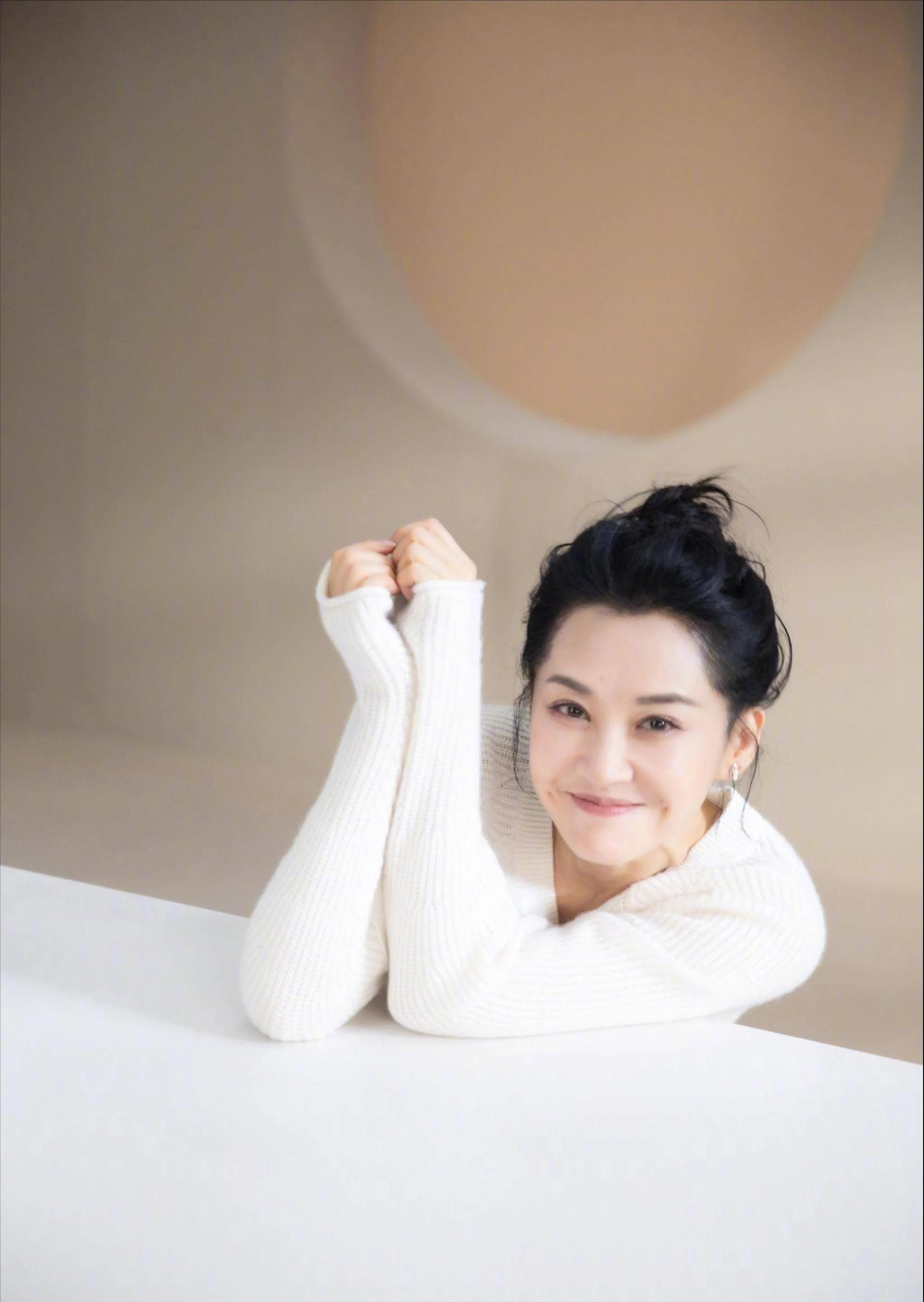 Xu Qing's buttocks, Li Xiaoran's chest, Yin Tao's waist, most of these sexy actresses have rich ...