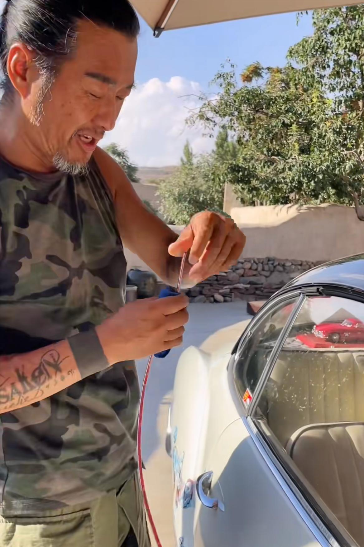 58-year-old Sun Xing lives in seclusion in Ningxia, DJing, drinking ...