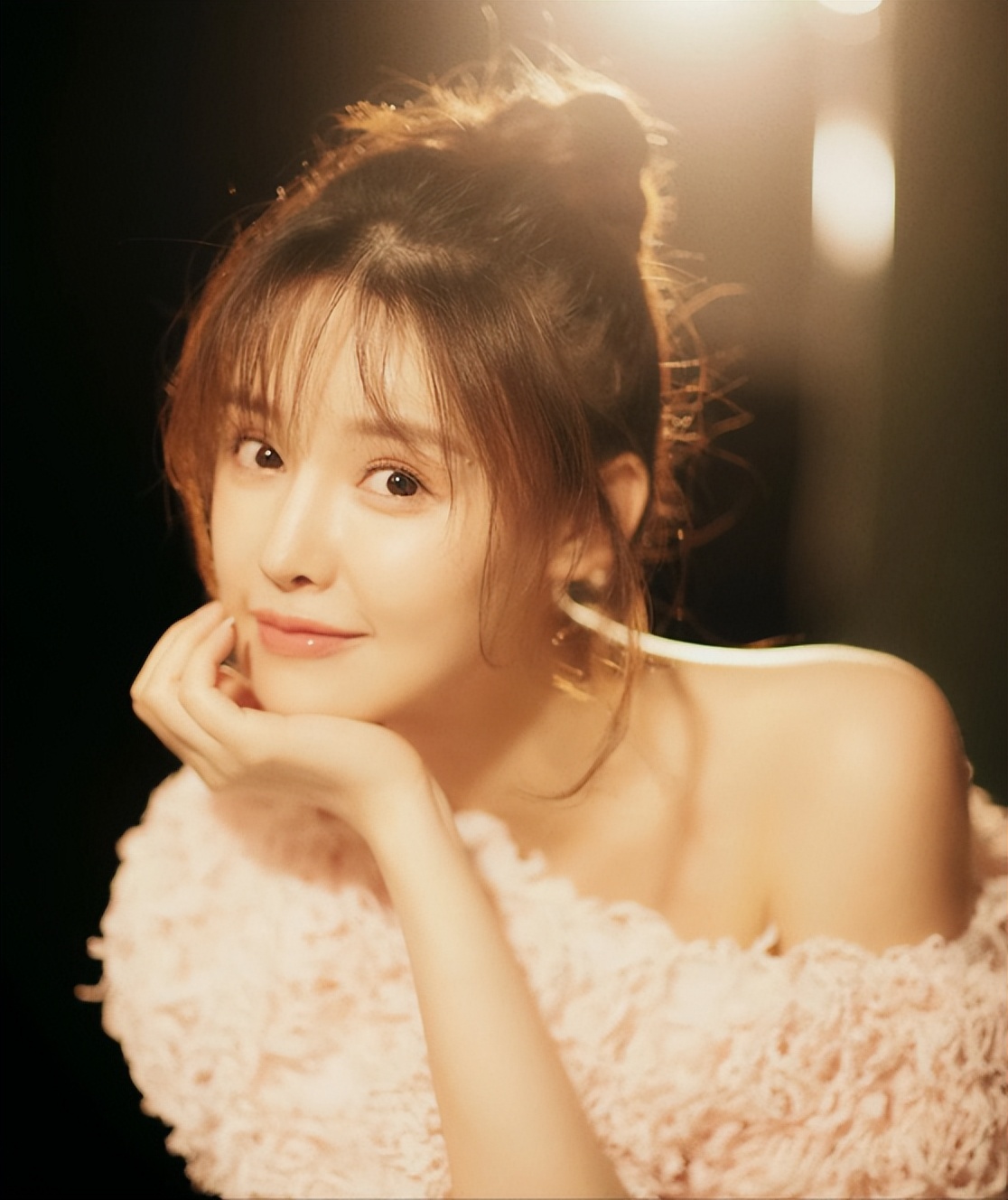 The 18th-line young actor Gao Liu sells miserably, claiming that he is ...