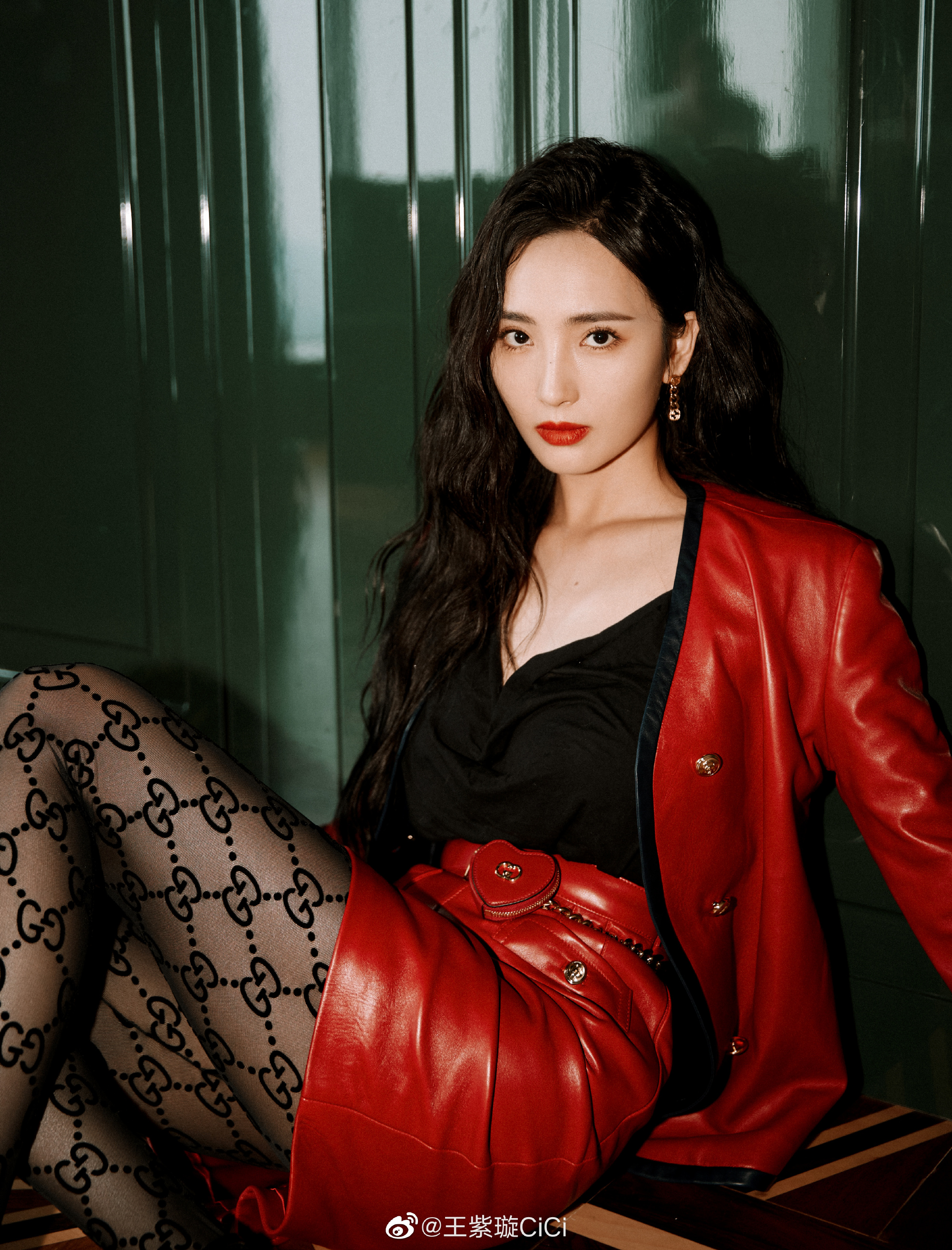 Wang Zixuan's cool moment, showing her graceful and perfect figure - iNEWS