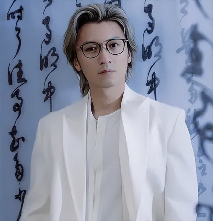 Facts have proved that the 42-year-old Nicholas Tse has embarked on another life path - iNEWS