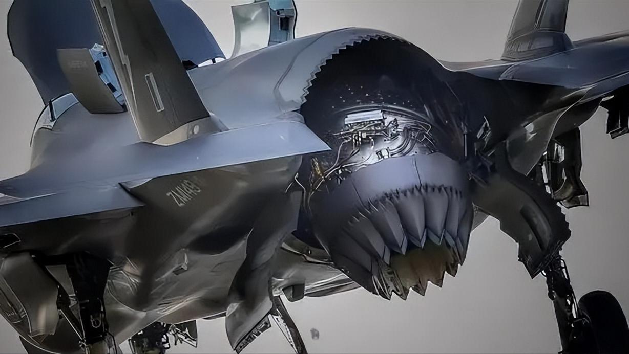 How does the F-35B take off and land vertically? - iNEWS