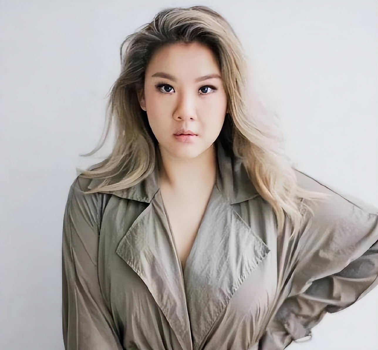 Zheng Xinyi's shocking scandal is exposed! The body was found and her boyfriend and manager were ...