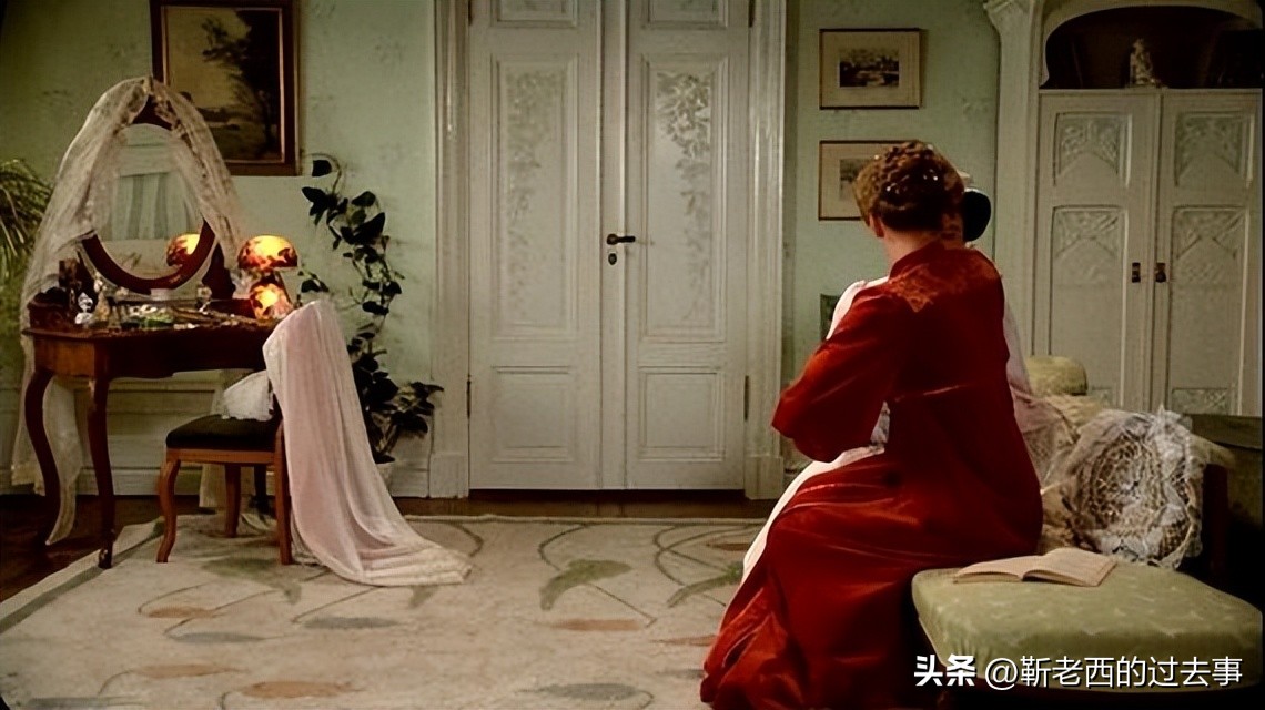 "Fanny and Alexander": Siblings living under the same roof have ...