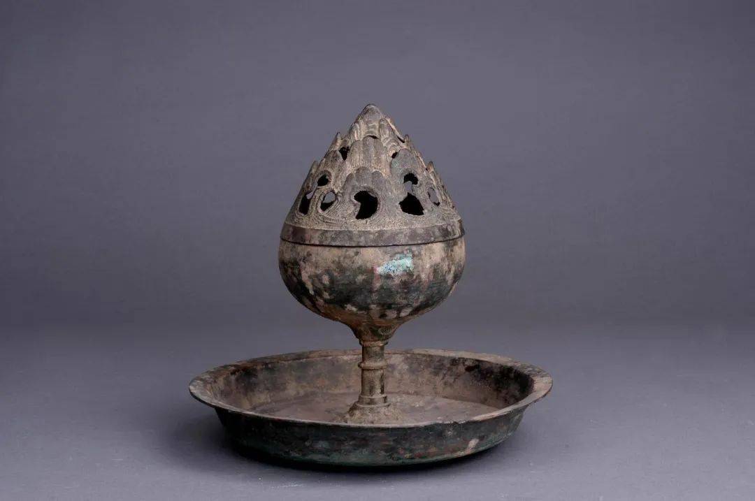 During the Han Dynasty, the bronze Boshan furnace was so prosperous ...