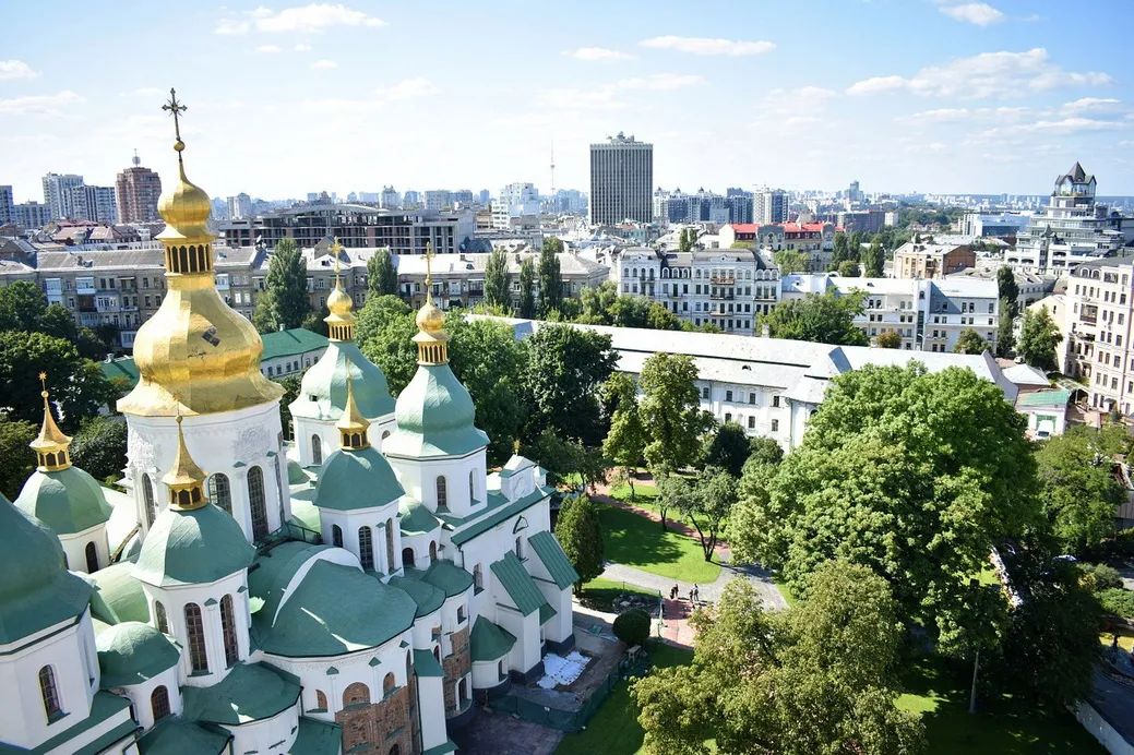 11 historic buildings in Ukraine - iNEWS