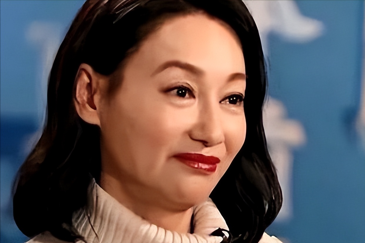 Hui Yinghong: The first generation of hit girls in Hong Kong, who were born in aristocrats but ...