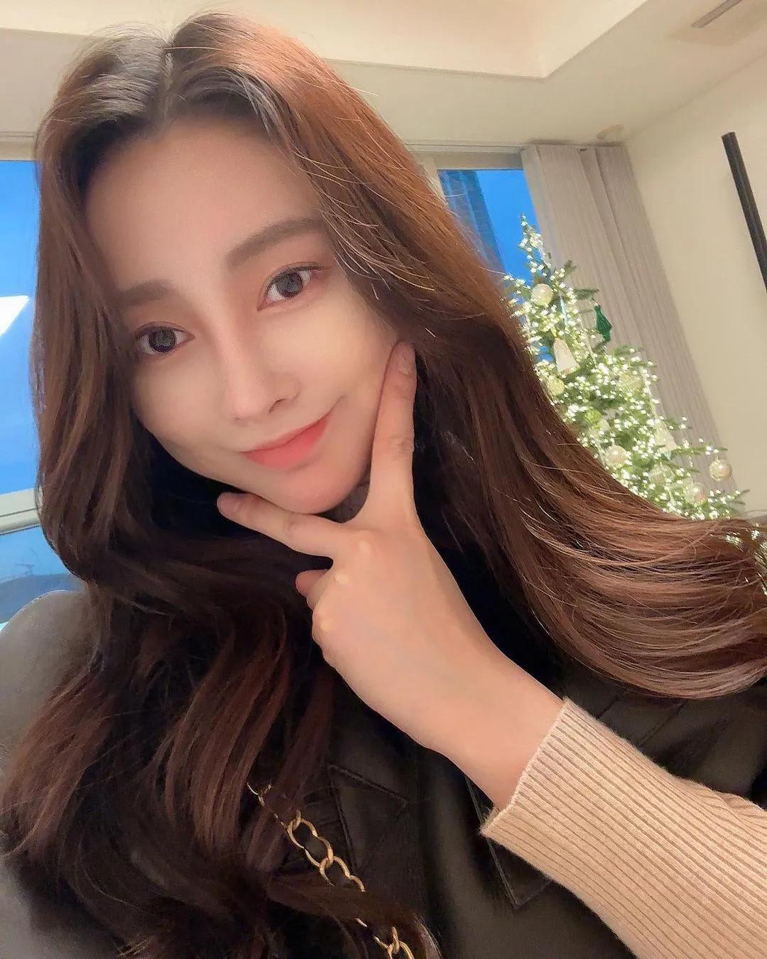 Xu Hanbi's multiple mix and match show - iMedia