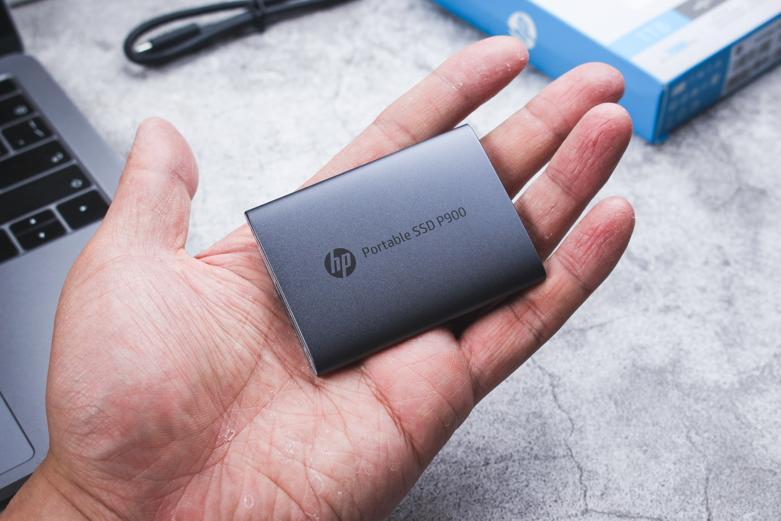 HP P900 large-capacity mobile solid-state drive, 2000MB/s read and ...