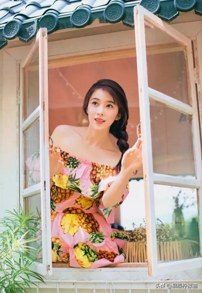 Zhao Han Yingzi: Fairy on earth, elegant and demure, charming and ...