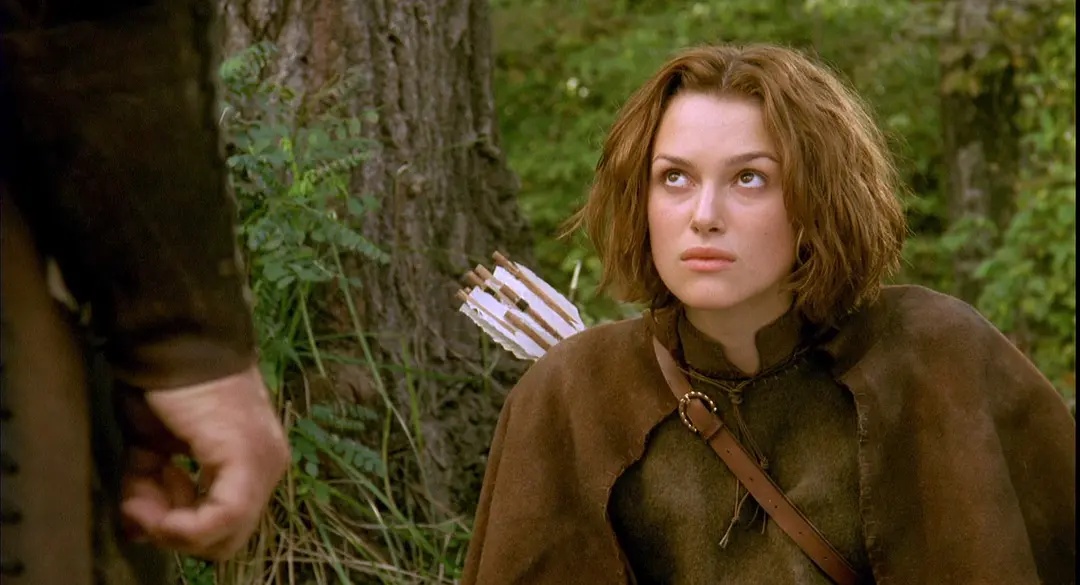 Sixteen-year-old Keira Nellie in the movie "Arrows of Robin Hood" is ...