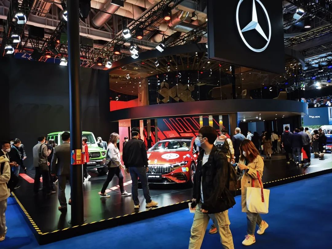 At the Shanghai International Import Expo, car companies gathered to ...