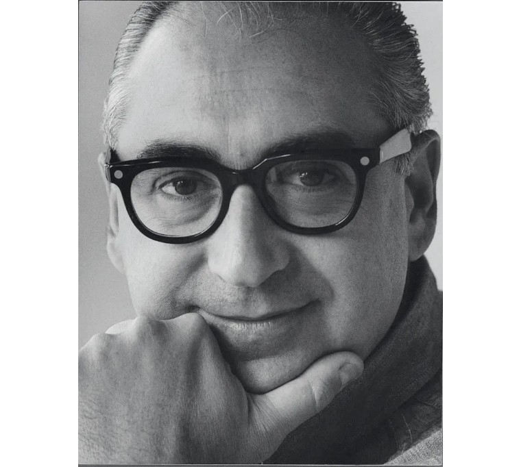 "The audience should be integrated into the film from the first shot ...