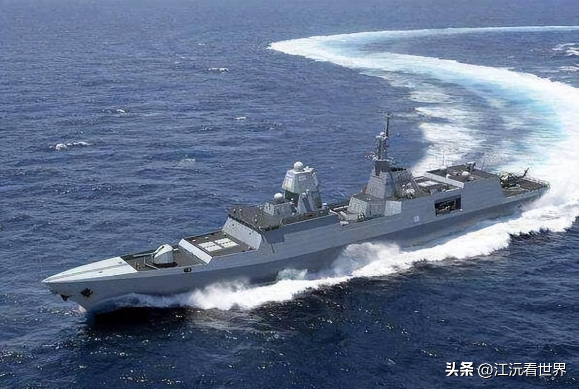 The 055 large drive is equipped with the world's strongest radar, and it can lock the target ...