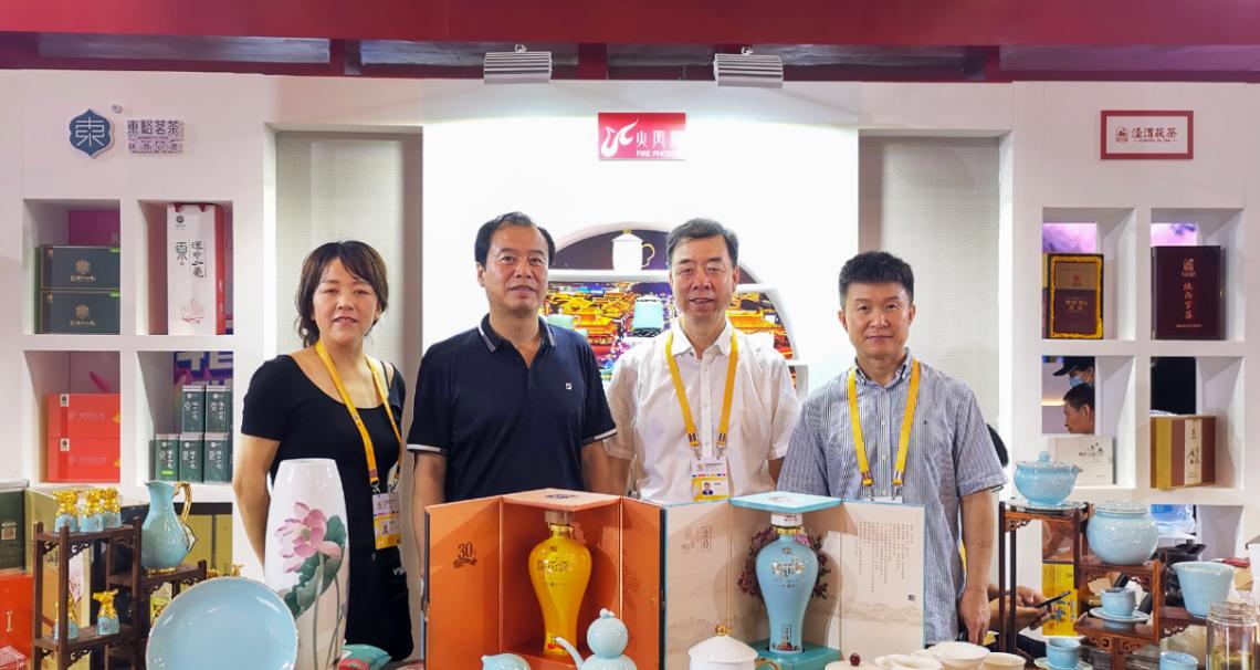 Xifeng wine goes abroad, and the national flower porcelain Xifeng wine ...