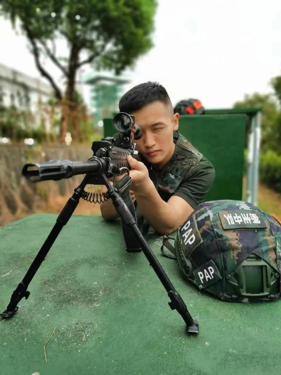 From armed police to coach, change roles and continue to serve the ...