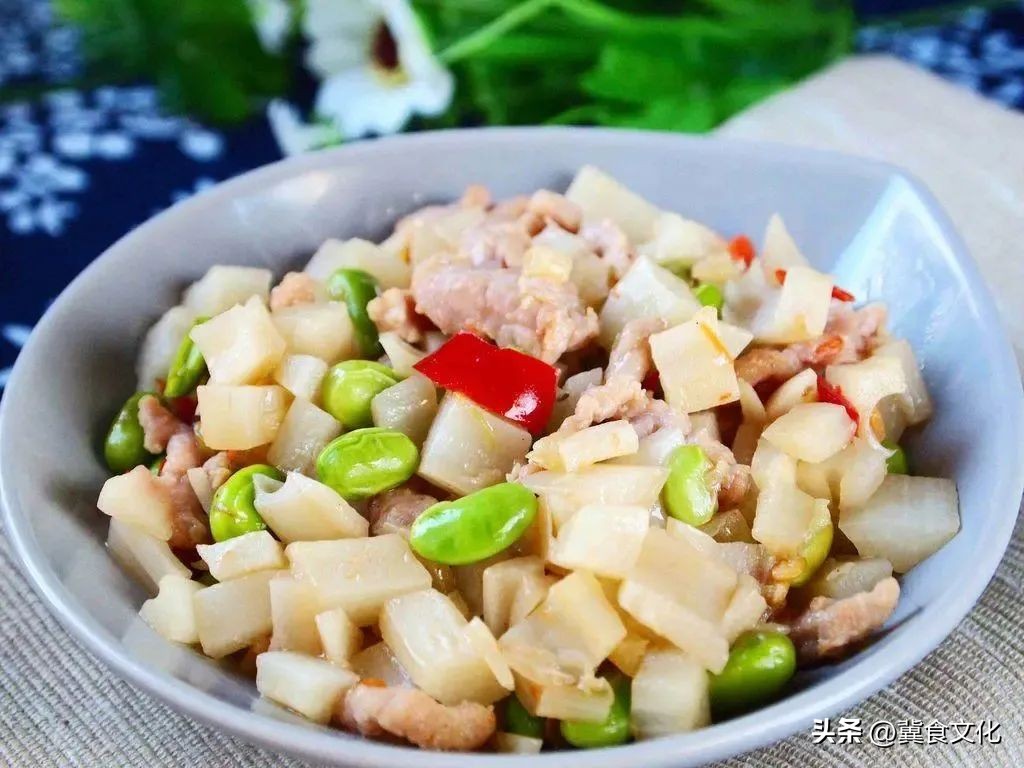 Take you to taste special food, adults and children love to eat - iNEWS