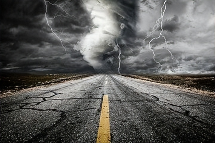 The Twin Typhoon Effect: What Happens If 2 Typhoons Collide Together ...