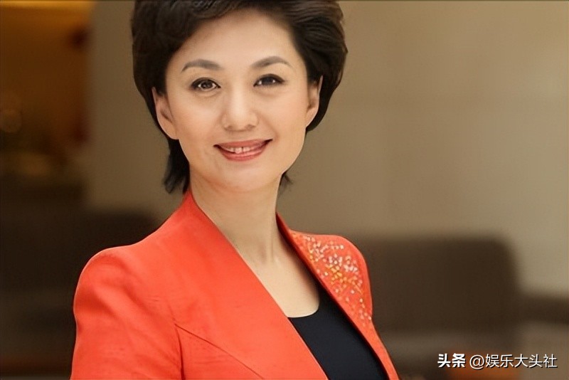 CCTV host Hai Xia: Tears in her career, she married a Tsinghua ...