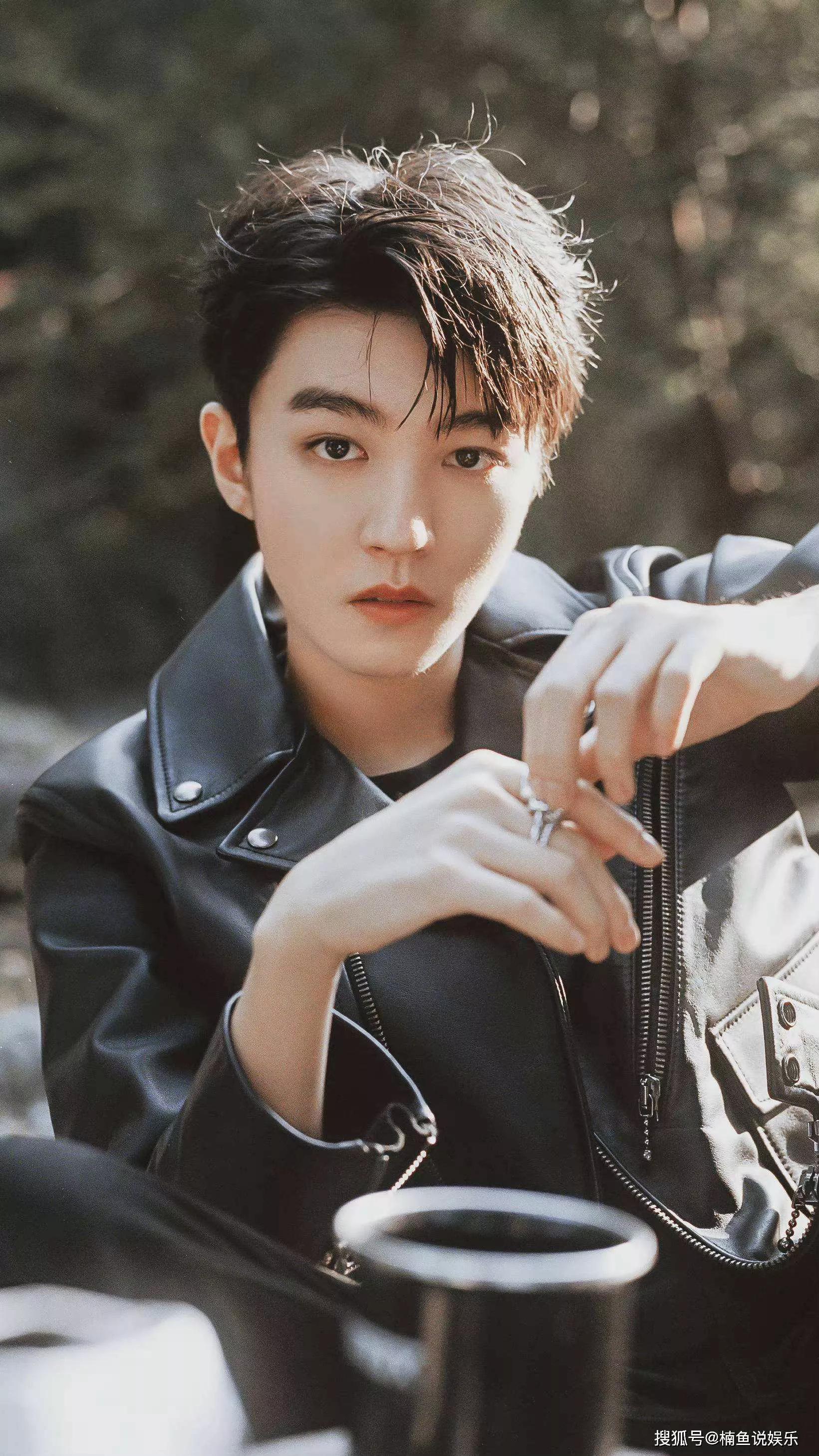 Wang Junkai's film "Broken Bridge" released - iNEWS