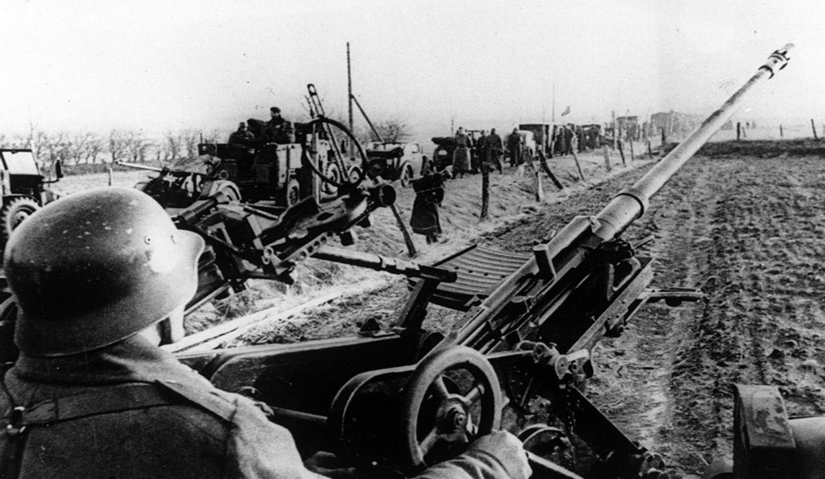 After the First World War, Germany had only 100,000 troops. Hitler ...