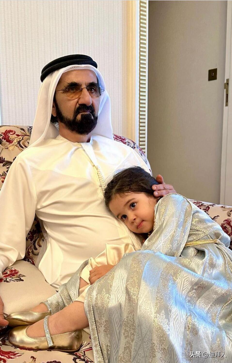Eid al-Fitr family gathering, Dubai Sheikh turns into a happy grandpa ...