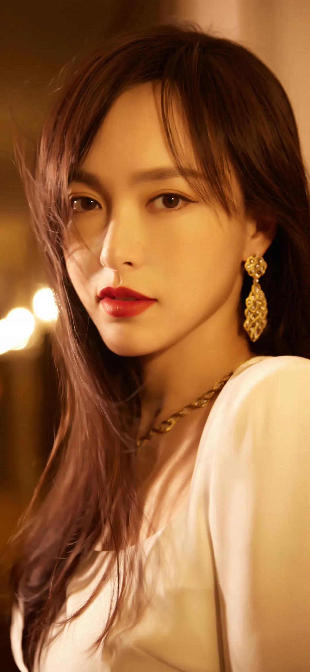 Tang Yan - iNEWS