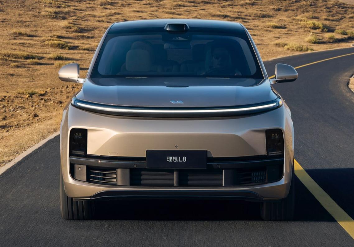 Qjie M7 vs. Ideal L8, whose longboard is longer? - iNEWS