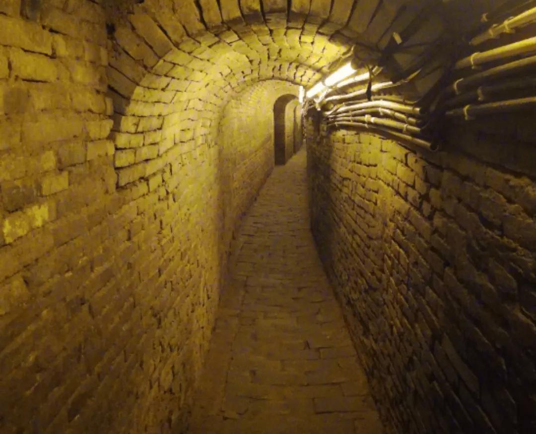 The Hidden Passages Inside the Great Wall: Uncovering the Surprising ...