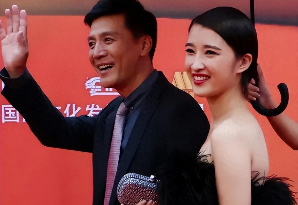 The entertainment industry has a serious hereditary system. Ru Ping Xi ...
