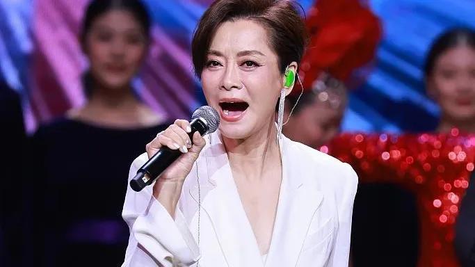 Mao Amin: The Bitter Life of the Big Sister in the Singing World - iNEWS