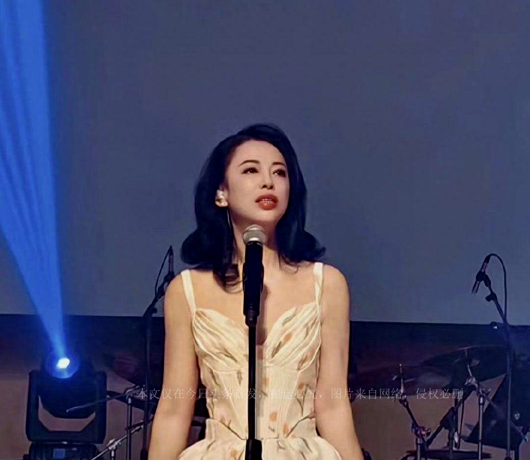 Suspected to have changed his face at the age of 54? Female singer ...