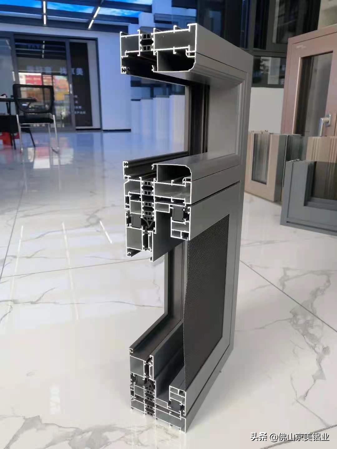 The difference between the original system doors and windows and ...