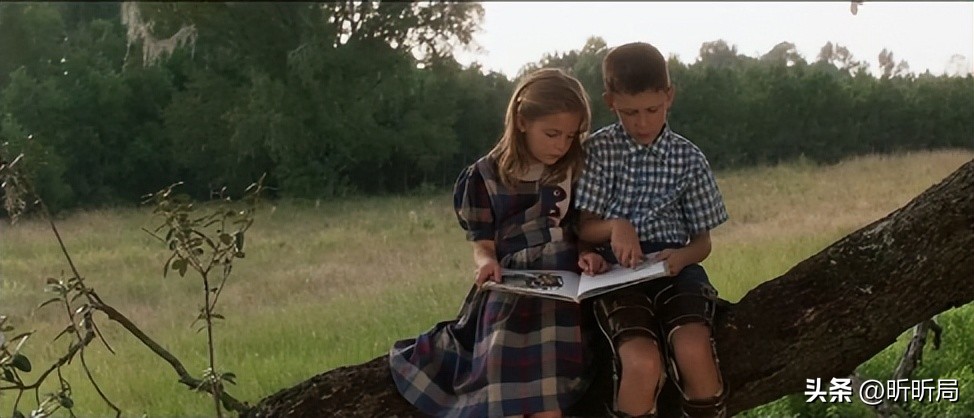 From the whole life of the protagonist in "Forrest Gump", let the ...