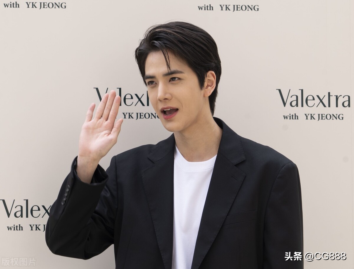 Kim Young-hoon, a member of the Korean boy group THE BOYZ, attended the ...