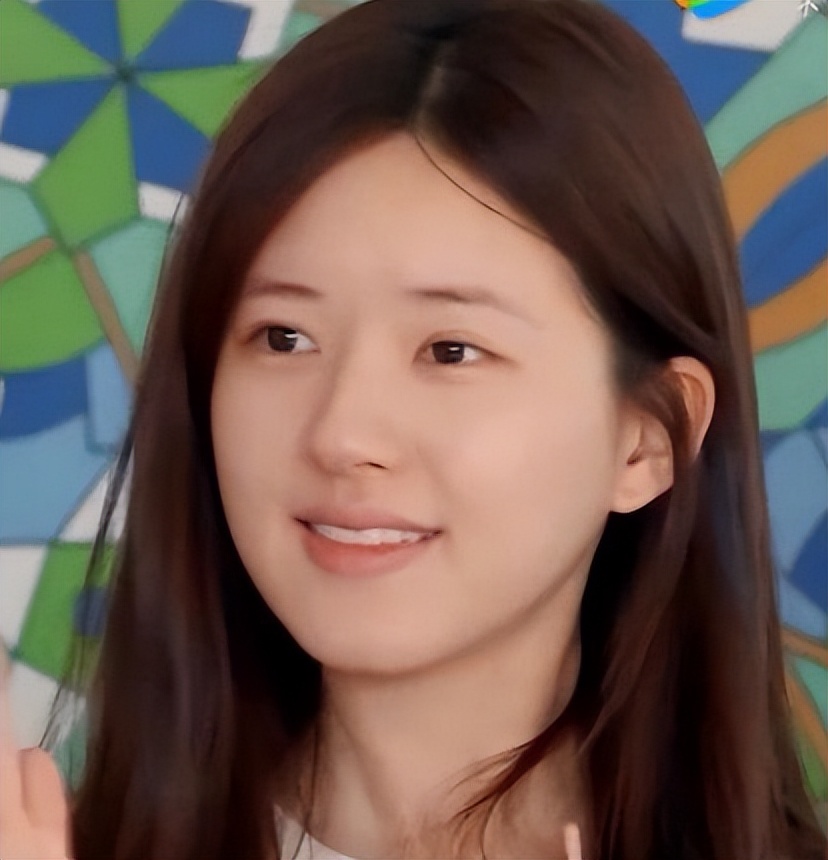 Which is the best actress without makeup?Song Yi is so white that she ...