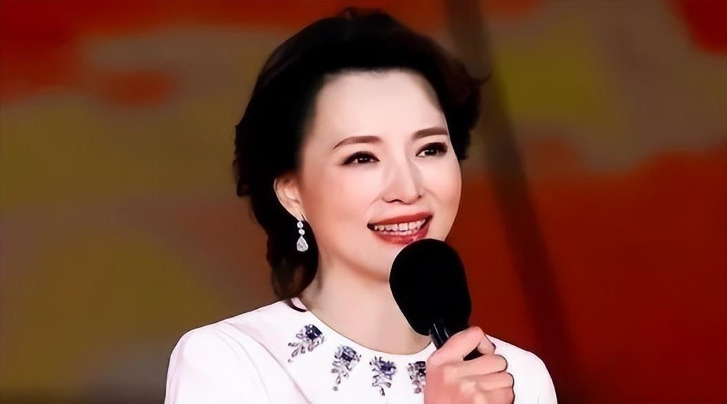 Dong Qing revealed the inside story of her marriage: If he hadn't ...