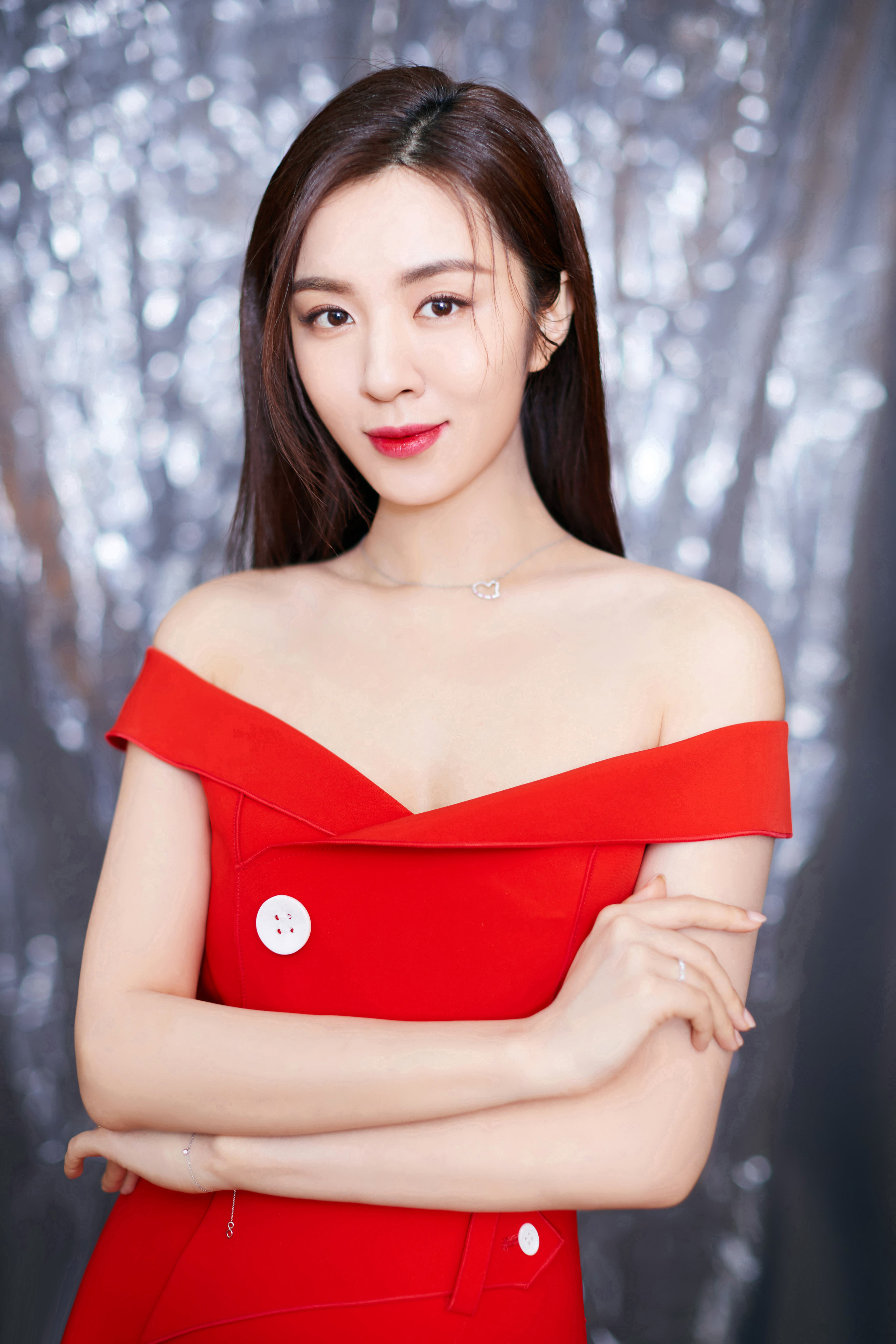 Wang Xiaochen - the character covers himself - iMedia