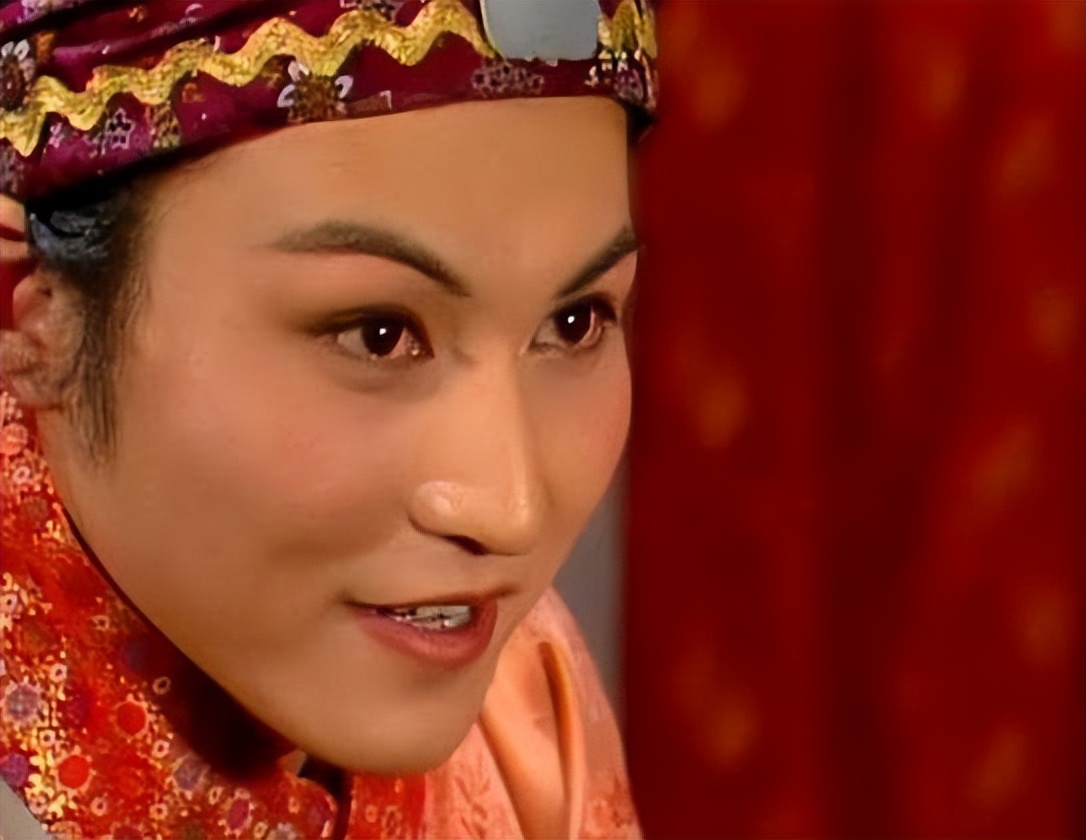 Jia Zhen is too ridiculous, brothers laugh at him, outsiders despise him, his wife and sister ...