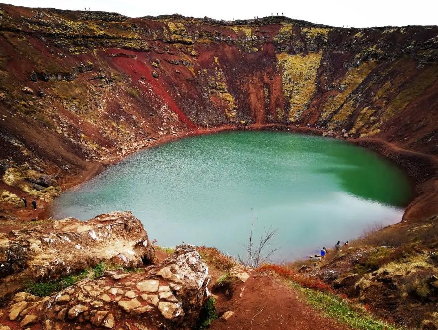 The super hot soup in Iceland's volcanic crater is hotter than the sun ...