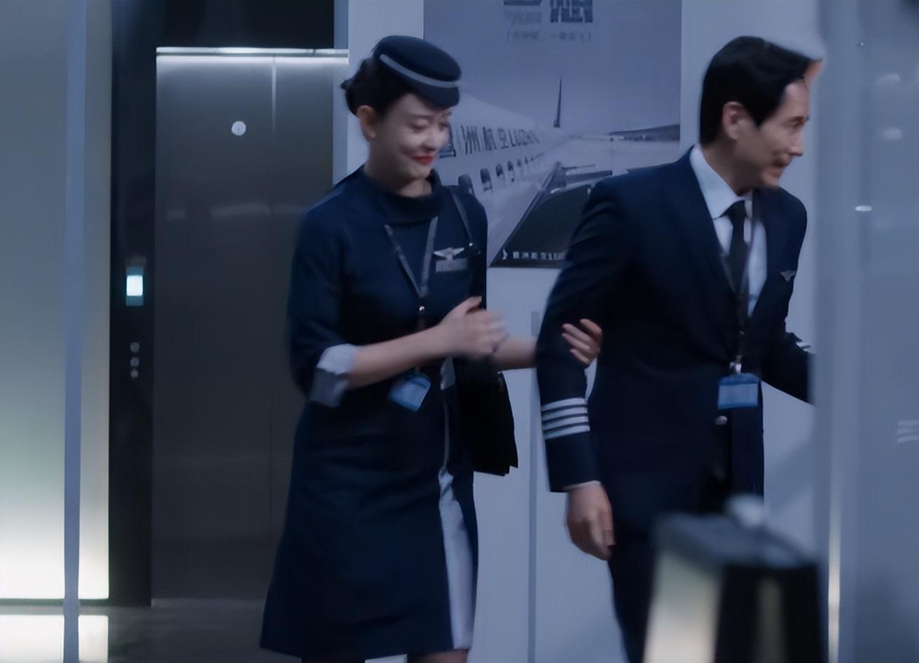 Height of actresses in Walking to the Wind: Zhou Qiqi 171, Li Ruoning ...