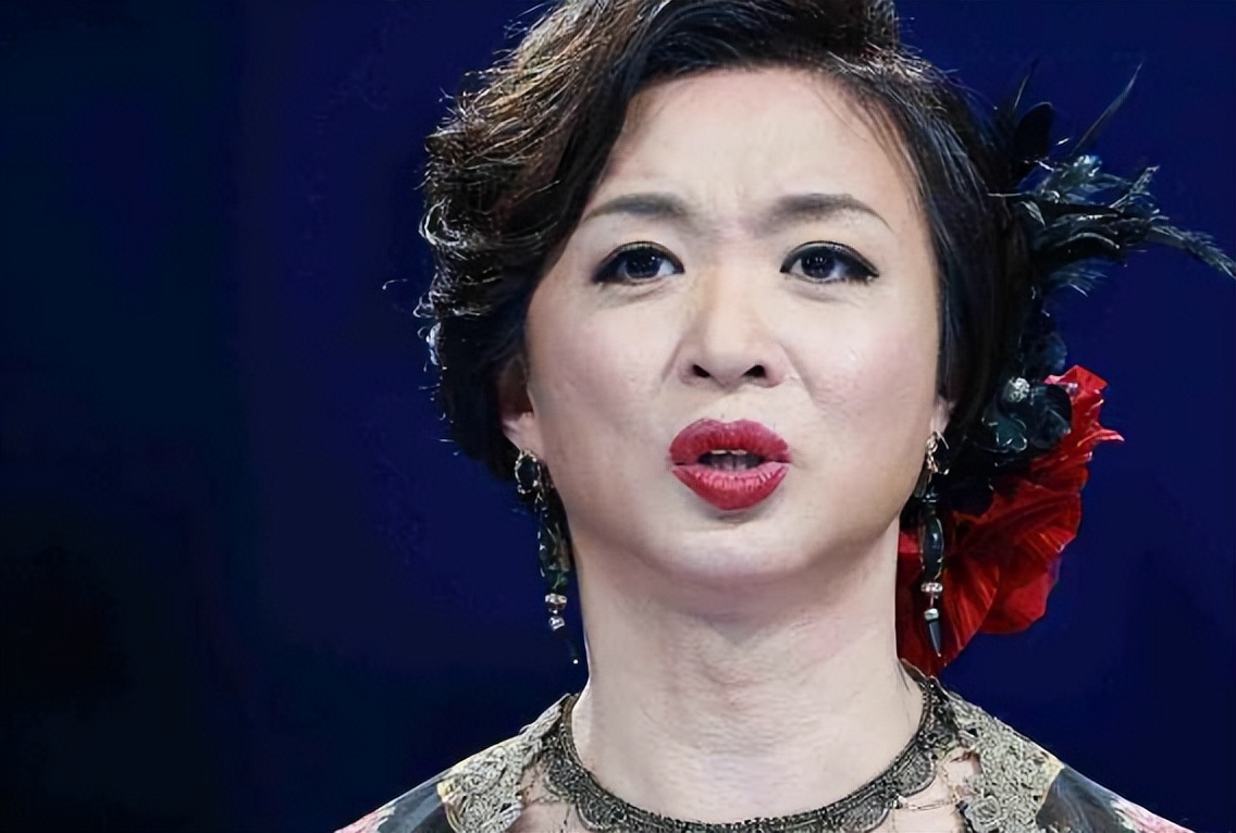 Ironically, Reba covered his chest, Jin Xing sprayed Zhang Ziyi's ...