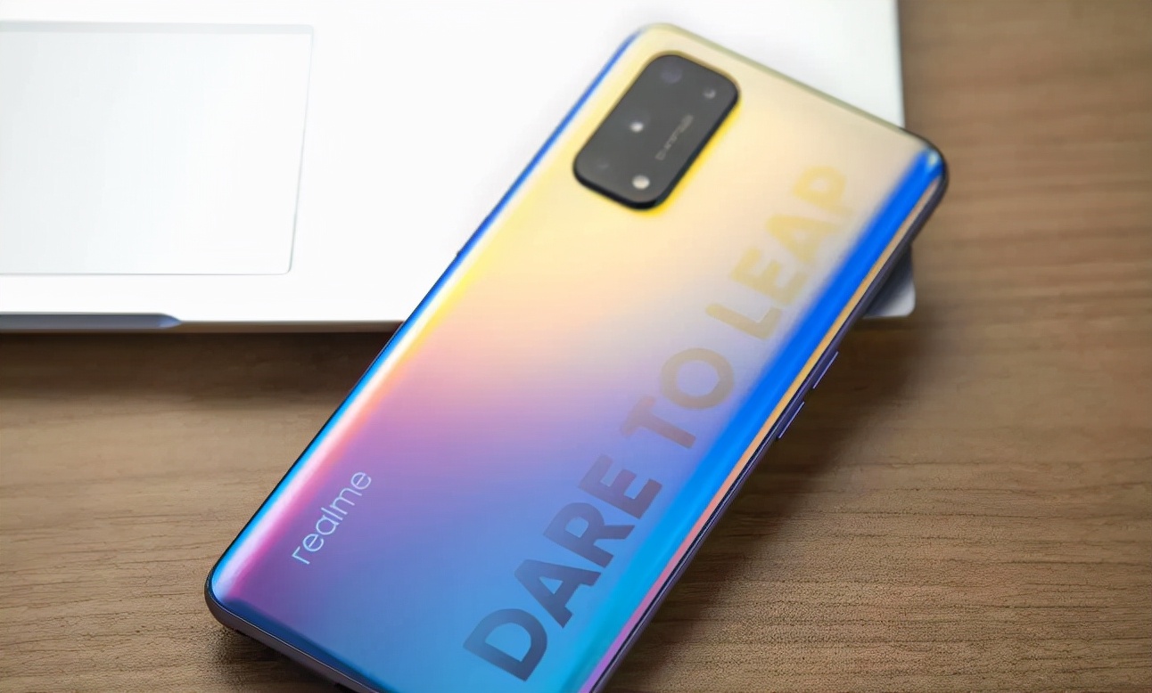 realme realme Q4s exposure!Snapdragon 778G Plus + 5500mAh, the performance far exceeds Redmi - iNEWS