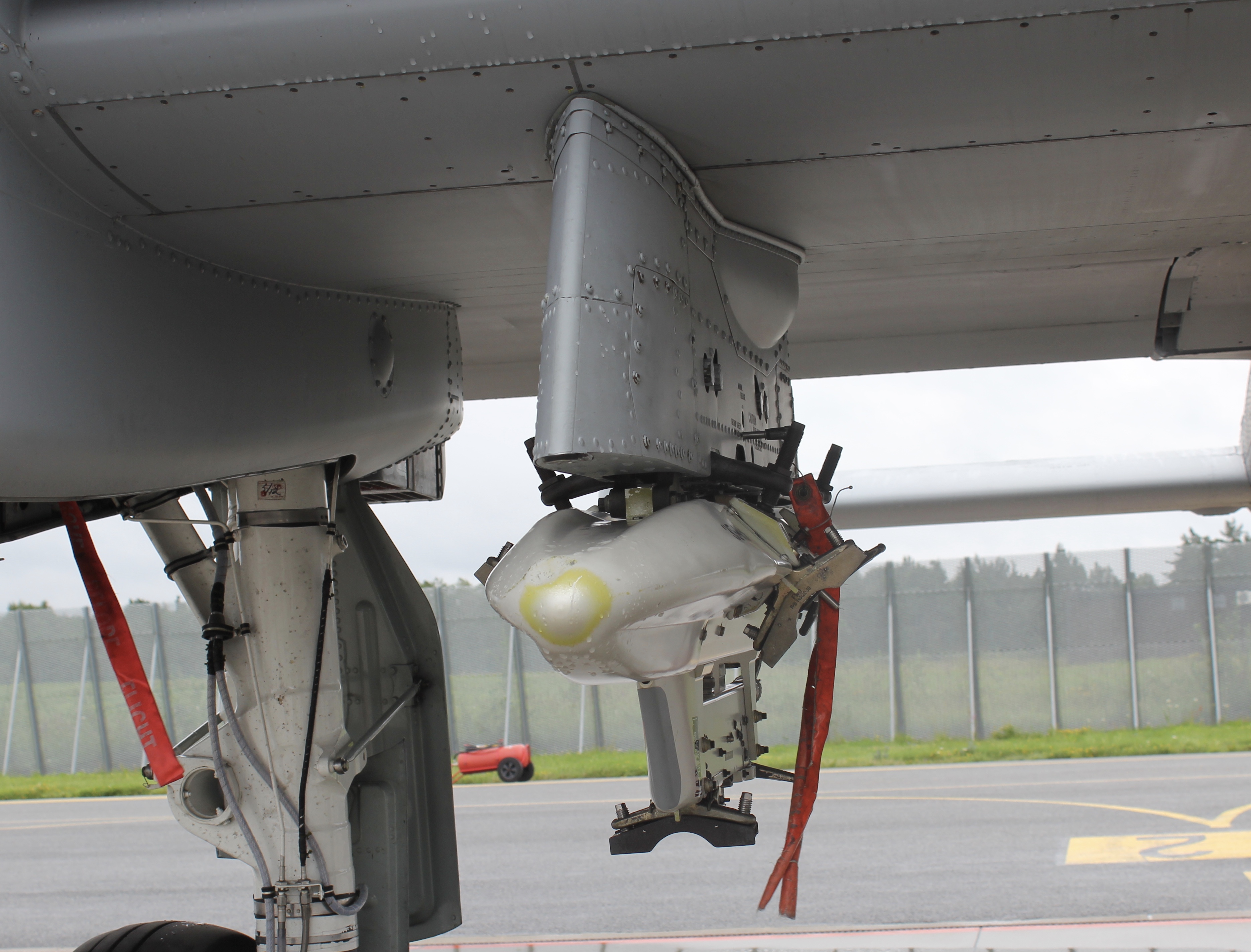 A10 "442nd Fighter Wing" album (106 pictures) - iNEWS
