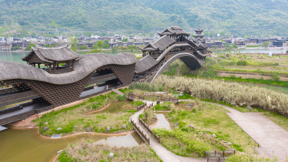 The bridge in Hayao Miyazaki's animation is the longest in Asia and has ...