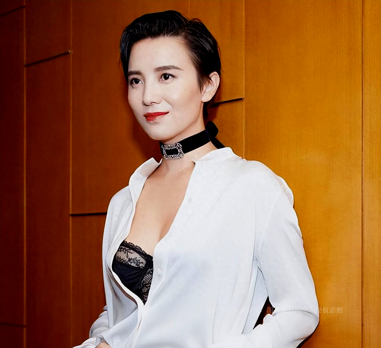 Floating between multiple men, the 43-year-old Song Jia's unmarried ...