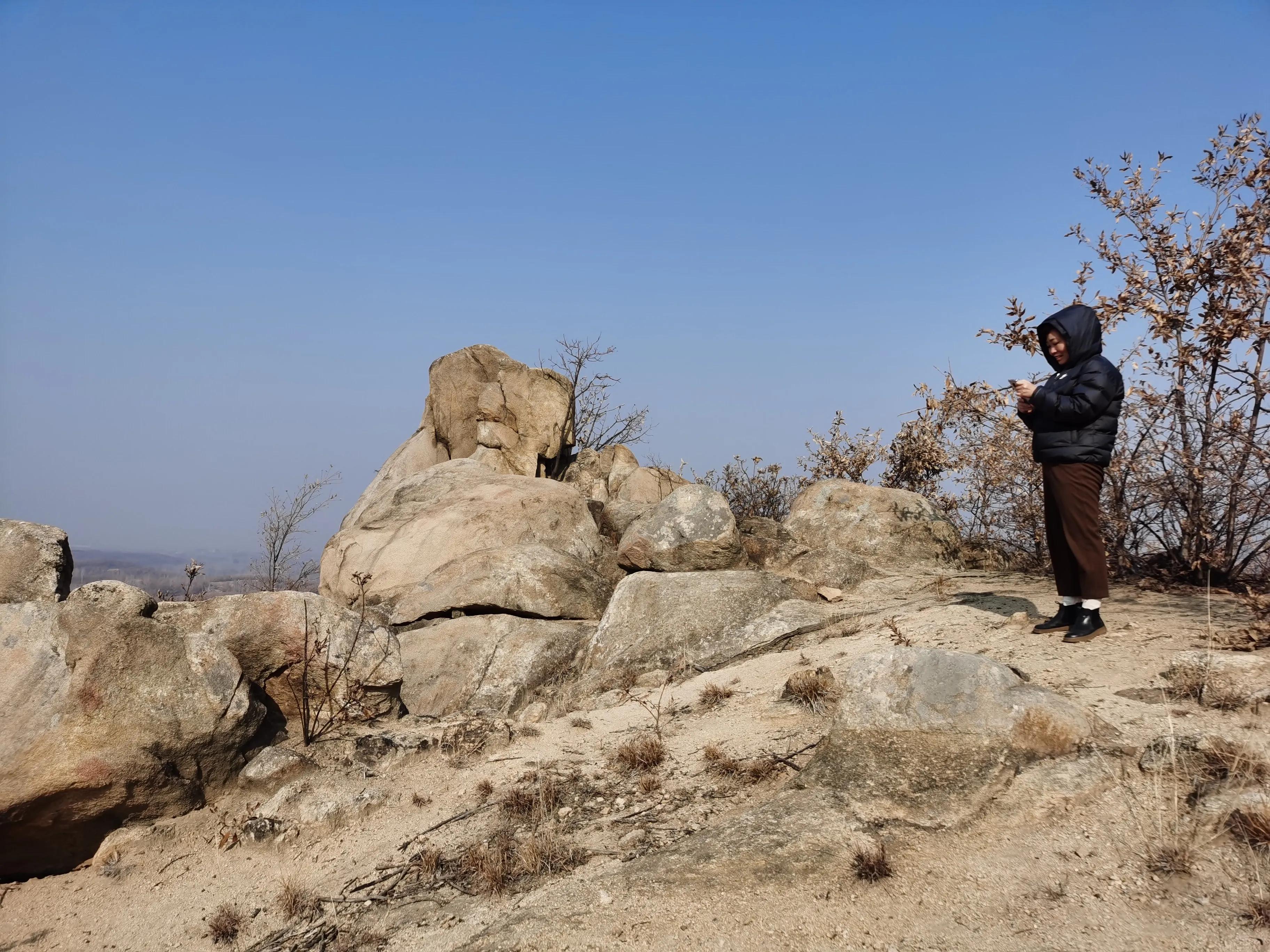 Exploring Fogou Cliff Statues - iNEWS